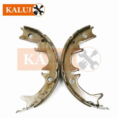 Cina 46540-20060 46550-33020 46590-33020 Set di scarpe per il freno di parcheggio To-yota Lexus in vendita