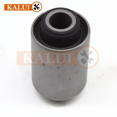 Cina 54560-2S600 54560-8B500 Busta del braccio inferiore Ni-ssan D22 in vendita