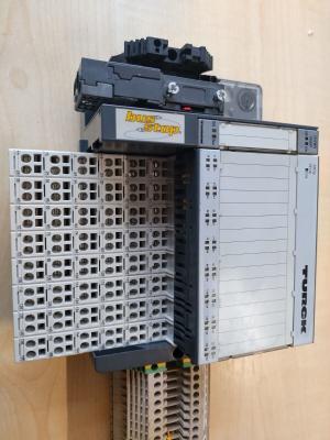 Cina BL20-32DI-24VDC-P Unità di controllo a microprocessore Turck 5Kg in vendita