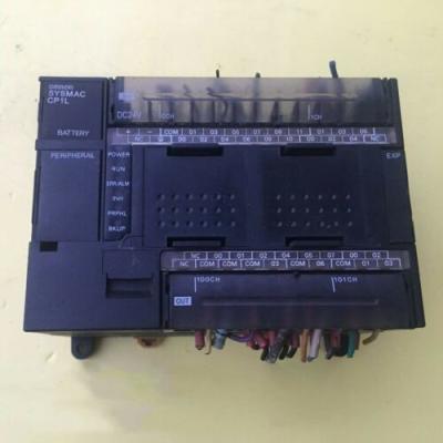 중국 CP1L-M30DR-D 옴론 년 보증 프로그램 가능 제어기 1명 판매용