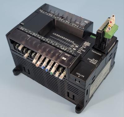 China CP1E-N30S1DT-D controlador programável Omron feito no Japão com saídas de relé à venda