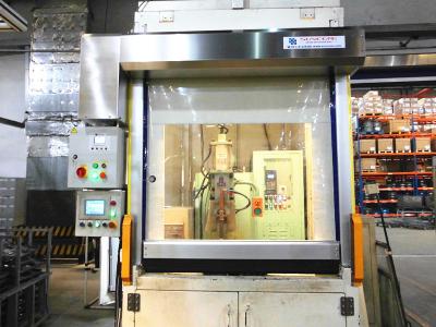 Cina Lavoro di alluminio della struttura della barriera di funzionamento del PVC delle porte ad alta velocità liscie leggere di rotolamento sulla macchina in vendita