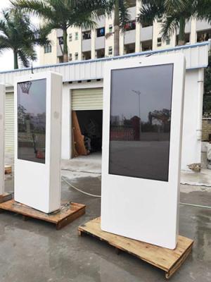 China Ecrã LCD à prova d'água de 55 polegadas 3840x2160, 2500 Nits para mercado do Médio Oriente à venda