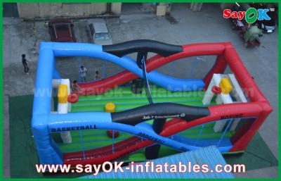 China Aufblasbares Basketballspiel-dauerhaftes weißes/blaues aufblasbares Sportspiel-Fußball-Fußball-Verpacken-Feld für Kinder for sale