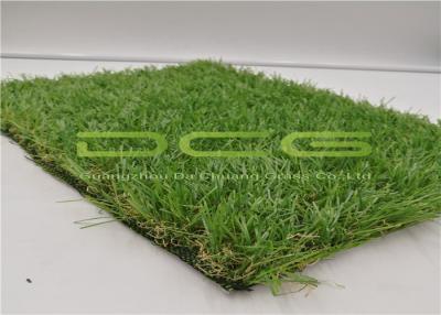 Cina Progettazione d'abbellimento sembrante realistica delle corti di sport di offerta dell'erba artificiale in vendita