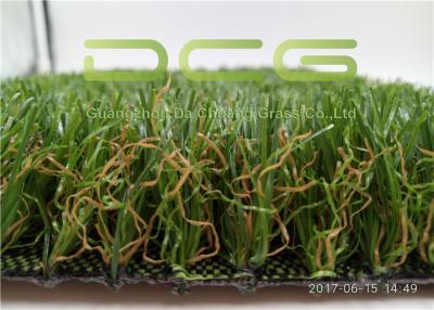 Cina Erba artificiale variopinta di forma del filato, tappeto erboso artificiale all'aperto per l'asilo in vendita