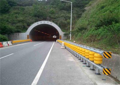 Cina Singola barriera di piegamento del rullo della strada principale del metallo su ordinazione di colore per sicurezza stradale in vendita