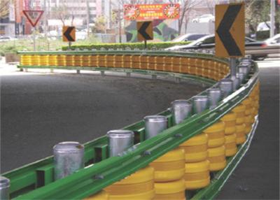 China Veiligheid van het wegverkeer EVA Emmers Rolling Barrier Guardrail Anti Crash Te koop