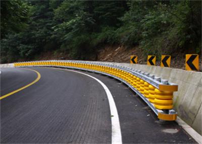 China De Rolling Barrière van EVA Roller System Guardrail Crash van de Verkeersveiligheidsoprijlaan Te koop