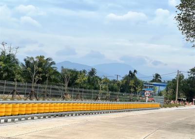 China EVA-materiaal Anti-crash Guardrail Safety Highway Roller Barrier Uitbreidbaar Te koop