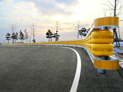 China Barreira do rolo de estrada do corrimão de Eva Buckets Rolling Anti Crash da segurança de tráfego à venda