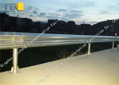 China Traffic Safety Barrier W Beam Guard Rails Protecting Road Used Safety Steel Highway Guardrail for sale
