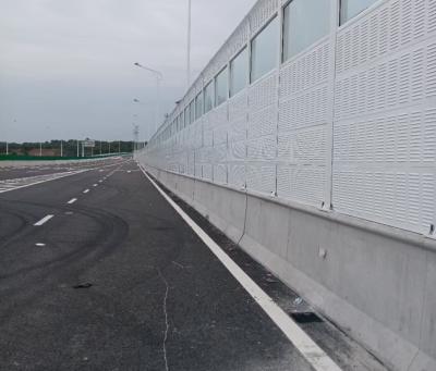 China Customizable 50cm Noise Barrier Made Of Galvanized Steel / Aluminum Coil for sale