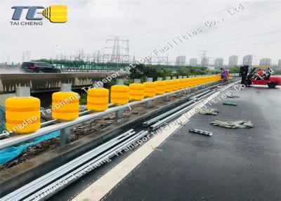 China Corrimão da borda da estrada da barreira do rolo da segurança da alta intensidade para estradas propensas a los accidentes à venda