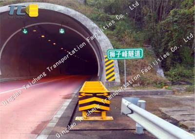 China Einfahrt zum Autobahn-Tunnel aus Stahl mit Anti-Kollisions-Pad, steuerbarer gelber Kollisionsdämpfer zu verkaufen