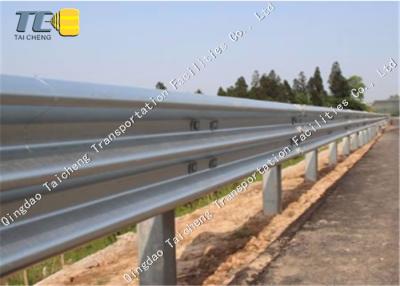 China Resistência de aço inoxidável do tempo da barreira de impacto do feixe do metal de Thrie do tráfego à venda