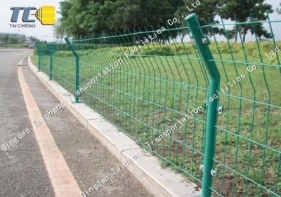 China Cold Galvanized Iron Barbed Wire Mesh Chain Link Fence For Railway / Highway for sale
