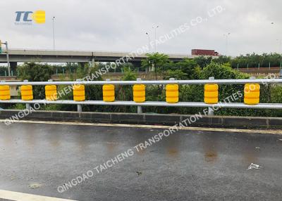 Cina Giallo Rosso Barriera a rulli per autostrade Anti-corrosione EVA/PU con opzioni di fasce multiple in vendita