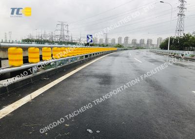 China Verkehrs-biegsame Wendeltreppe-Leitschienen-Plastiksperre zu verkaufen