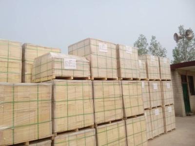 Cina SK - 38 mattoni refrattari gialli del forno di colore contengono 70% Al2O3, dimensione di Customzied in vendita