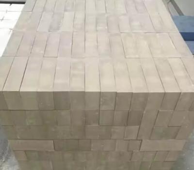 China Speciaal onverbrand fosfaatsteen met hoog aluminium gehalte vuurvaste baksteen voor cementoven Te koop