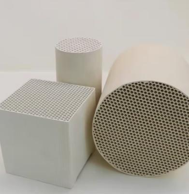 China Novel High-Efficiency Cordierite Corundum Ceramic Honeycomb Catalyst Carrier Substrate For Organic Waste Gas Purification for sale