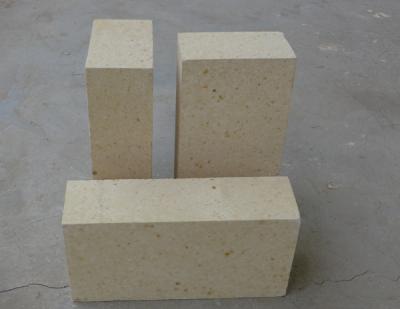 Cina Alto mattone di allumina resistente al fuoco Al2O3 di 55% per il forno rotante del cemento in vendita