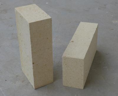 Cina Alto mattone di allumina resistente al fuoco Al2O3 di 55% per il forno rotante del cemento in vendita