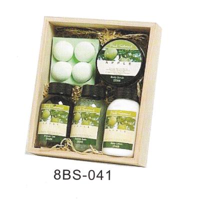 China Olive Bubble Bath Gift Set , Portable 104 Ml Bath Scrub #8BS-041 for sale