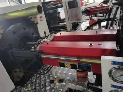 Cina Parrucca svertical della macchina a iniezione dei capelli della macchina dello stampaggio ad iniezione B-40ton \ di XY40 in vendita