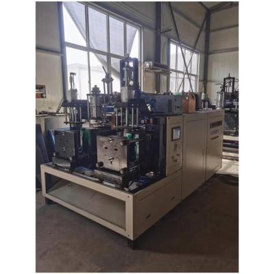 Cina L'ESTRUSIONE AUTOMATICA DELLA MACCHINA DELLA BOTTIGLIA DEL COLPO DEI SEMI DI PP/PE/HDPE MEDIANTE SOFFIATURA LO STAMPAGGIO FACENDO LA MACCHINA in vendita