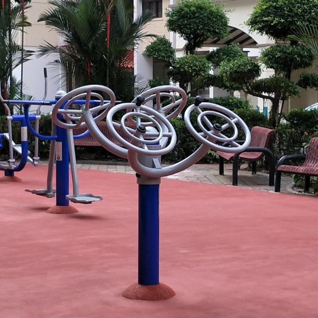 Revolutionary Taichi Spinner Outdoor Fitness Equipment