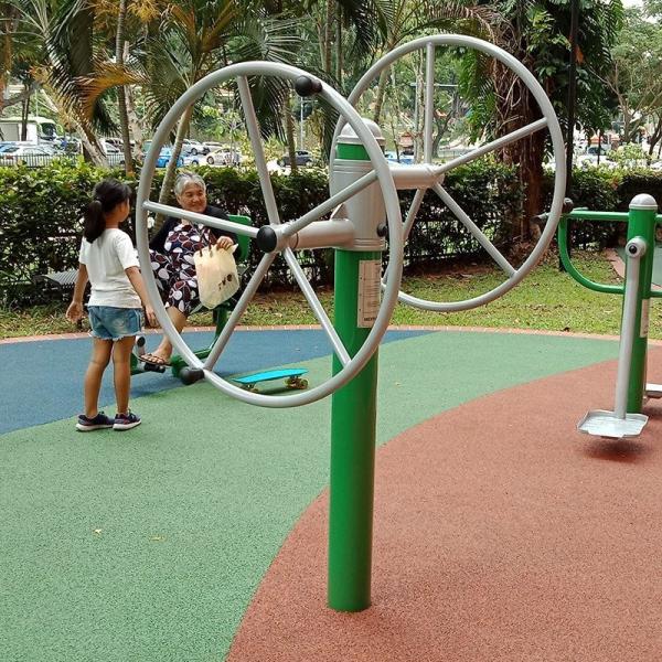 Quality Outdoor Gym Essential Toned Upper Body Arm Wheel for sale