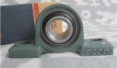 Cina Peso del blocchetto di cuscino del cuscinetto UCP203 ABEC-1 ABEC-3 ABEC-5 0.68kg in vendita