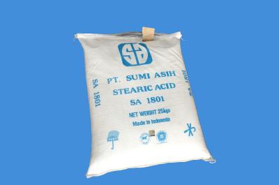 Cina Uso di plastica di industria del PVC della perla di aspetto della polvere bianca dell'acido stearico in vendita