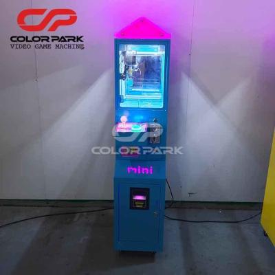 Cina Macchina a manica mini metallica per interni giocattolo da arcade con orsetto da peluche per 3 anni in vendita