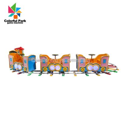China Multiplayer Rotating Rail Train Kiddie Ride Arcade Game Machine com personalização à venda