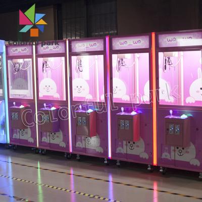 Cina Apparecchiatura a manica di gru con monete di rifornimento diretto adatta per il centro giochi di divertimento in vendita