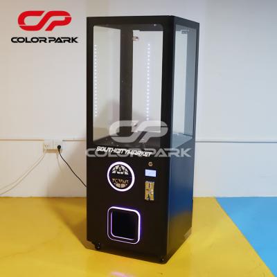 Cina Grande distributore di capsule per bambini di 3 anni e palle di giocattoli in un parco colorato in vendita