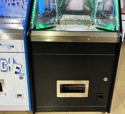 Cina Migliora la tua esperienza di gioco con Mini Coin Pusher Machine e Original BONUS Hole in vendita