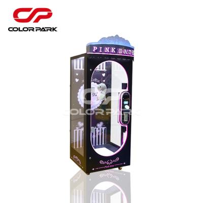 China Experimente a emoção das tesouras cortando seu prêmio nesta máquina de jogo Claw Crane à venda
