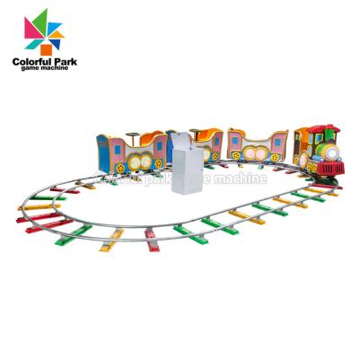 Cina Treno a rotazione a monete Kiddie Ride Macchina di gioco arcade con facile funzionamento in vendita
