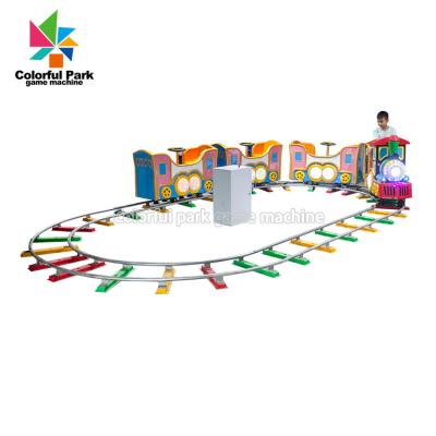 Cina Treno a rotazione a monete Kiddie Ride Macchina di gioco arcade con facile funzionamento in vendita