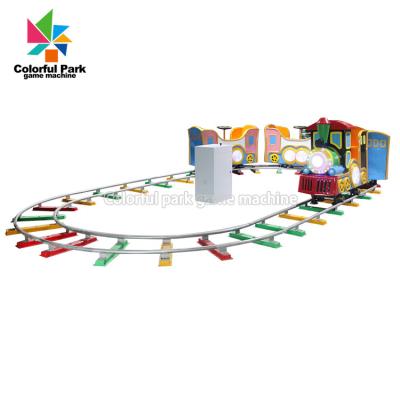 Cina Treno a rotazione a monete Kiddie Ride Macchina di gioco arcade con facile funzionamento in vendita
