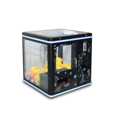 Cina Certificato CE Colorato Parco Gioco Macchina Personalizzata Rubik Cubo Chiodo Macchina Arcade Gru in vendita