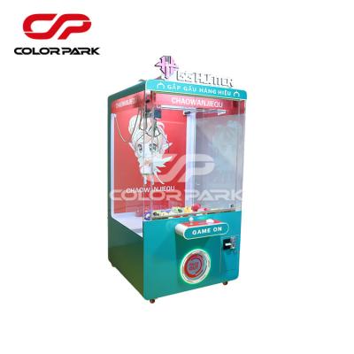 Cina EU Plug Colorful Park Coin Operated Toy Crane Game Machine per il centro di intrattenimento in vendita