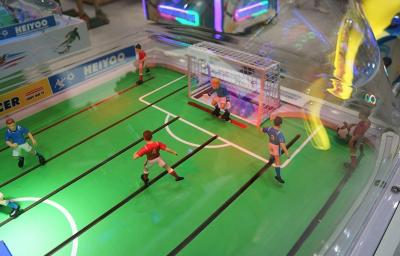 Cina Certificato CE Parco colorato Real Football Board Game Macchine arcade per il divertimento attivo in vendita