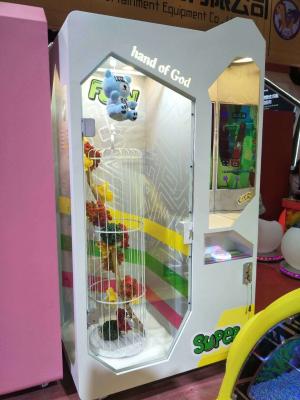 Cina Macchina vending regalo a pulsante da 81 cm personalizzata per il divertimento arcade con monete in vendita