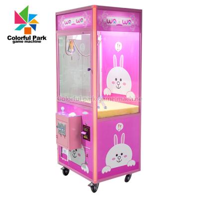 Cina 81cm Parco colorato coniglio manica gru macchina per sala giochi arcade o centro commerciale in vendita