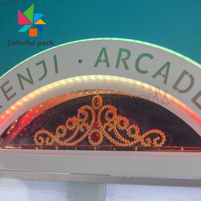 Cina EU Plug Parco colorato Intrattenimento interno Online Arcade Coin Claw Vending Machine Crane Claw Machine in vendita